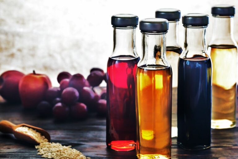 Acetum herstellen - Anwendung, Arten und Rezept | Das Grüne Archiv